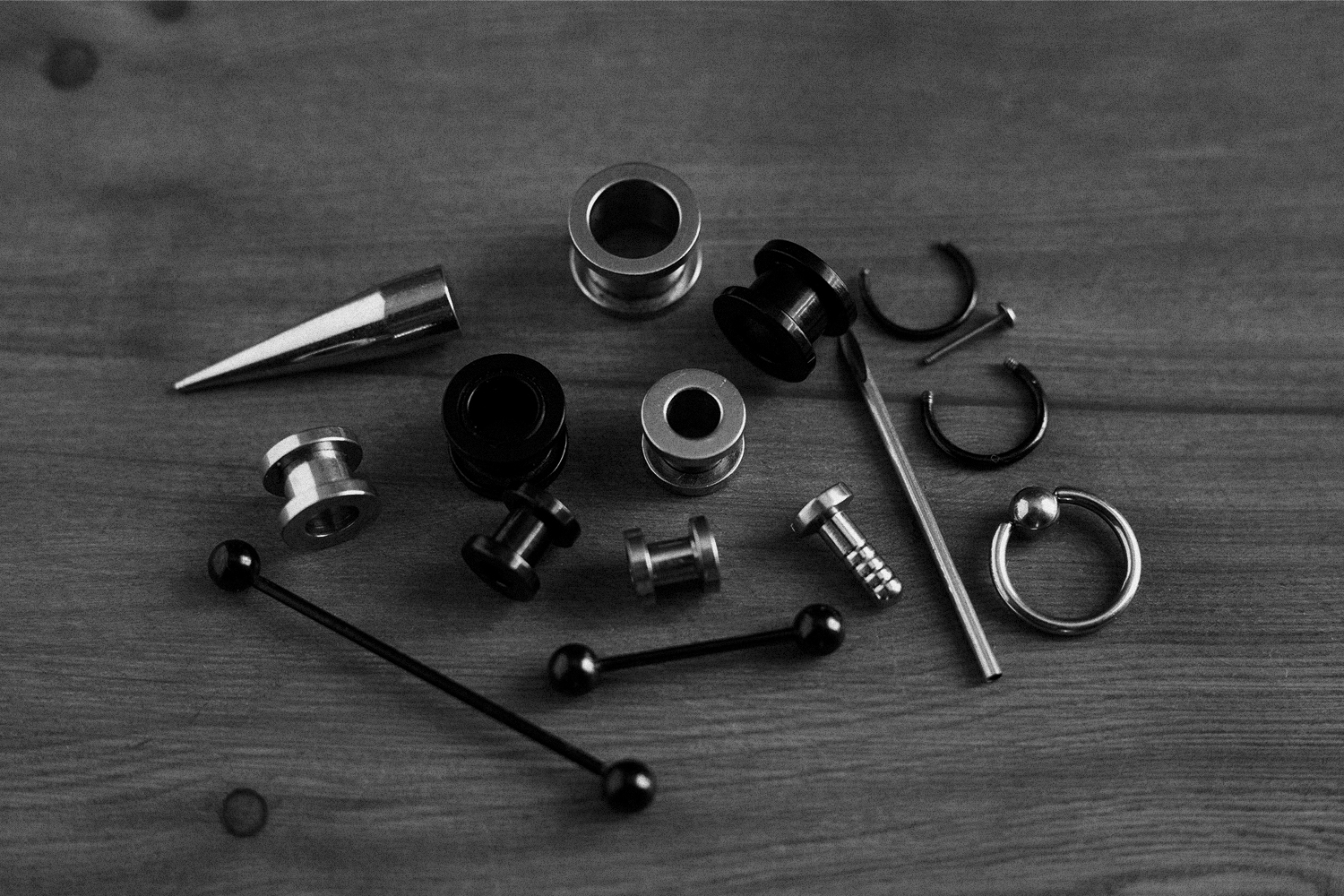 Men’s Eyebrow Piercing: Your Guide To Eyebrow Piercing For Men